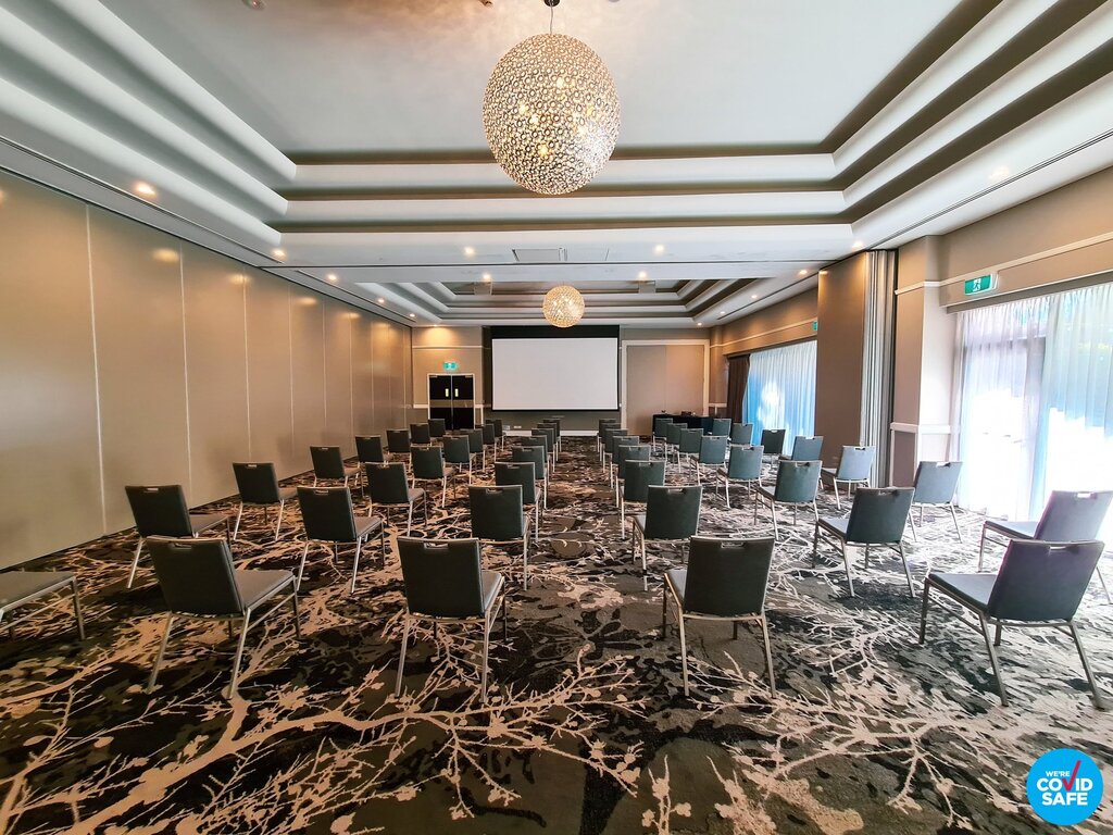 Holiday Inn Warwick Farm - Wedding Venues Sydney