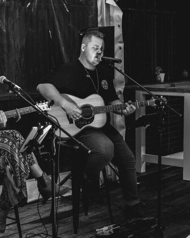 Jake Davey Music - Band & DJ - Hunter Valley - Weddinghero.com.au