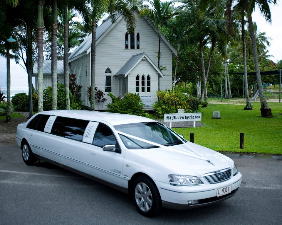Exemplar Coaches and Limousines - Wedding Cars Cairns
