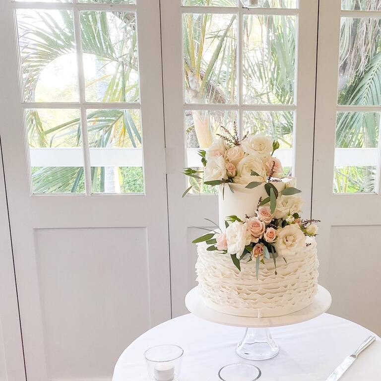 Studio Cakes - Wedding Cakes Brisbane