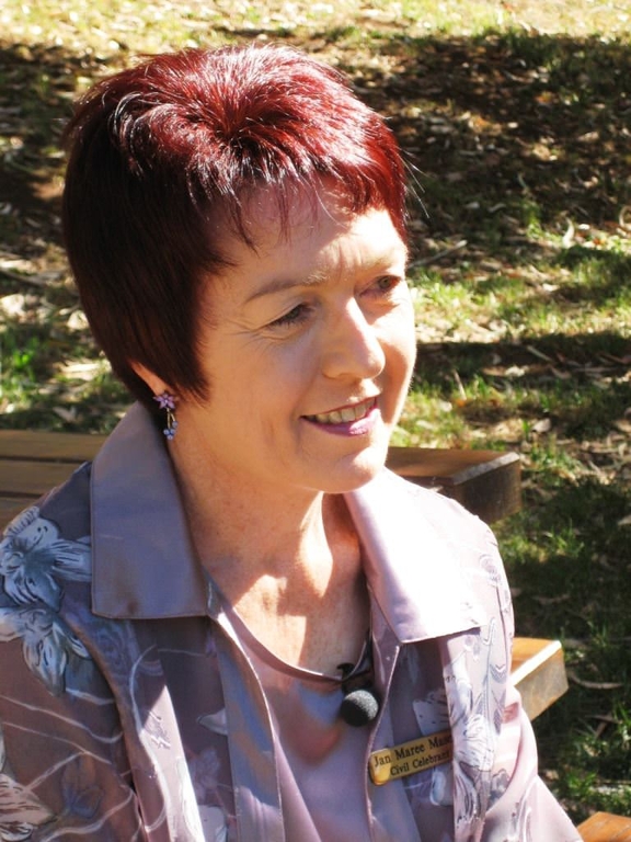 Jan Mason - Celebrant - Melbourne - Weddinghero.com.au