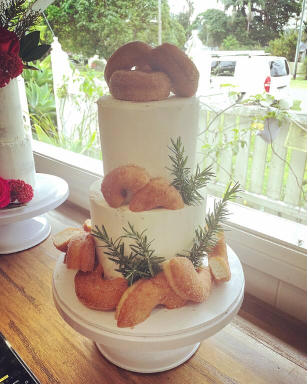 Byron Bay Cake Boutique - Cakes - Lismore - Weddinghero.com.au